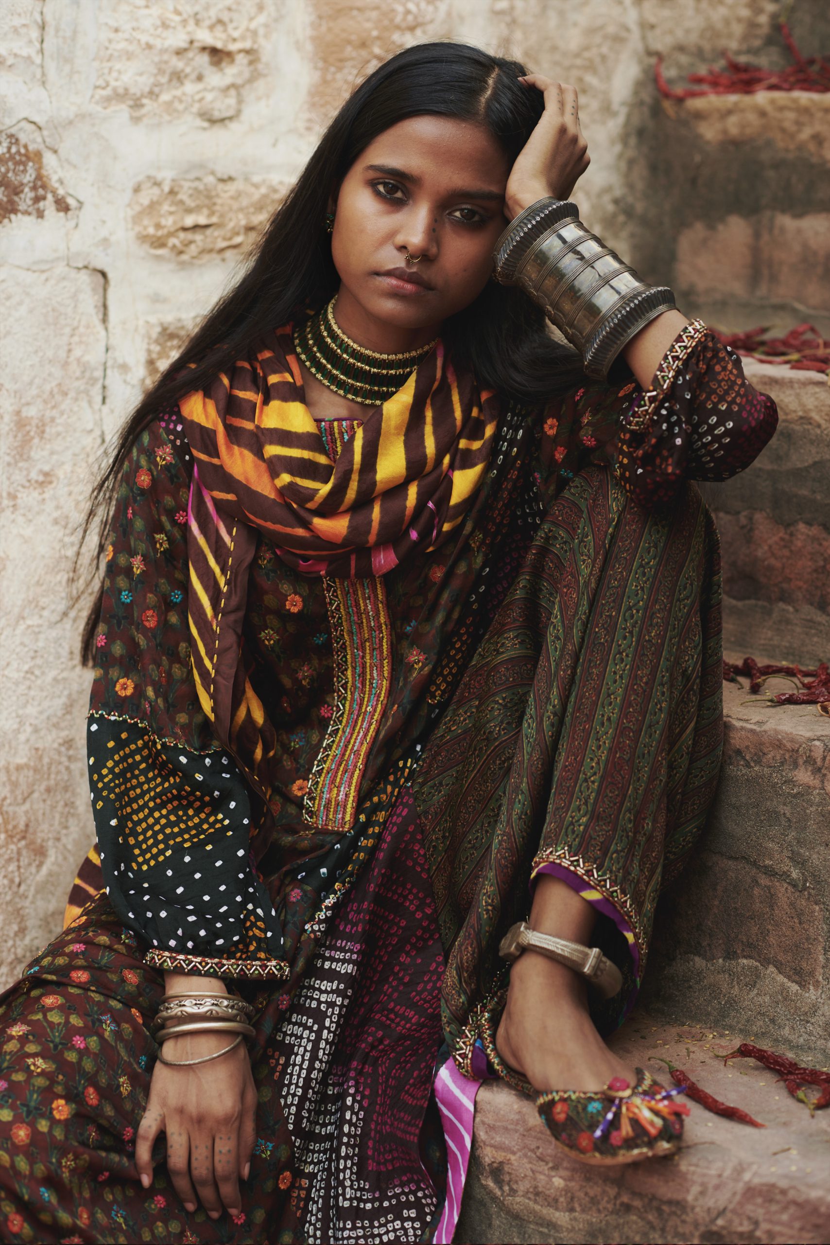 SUNIRA DESIGNS – Feat