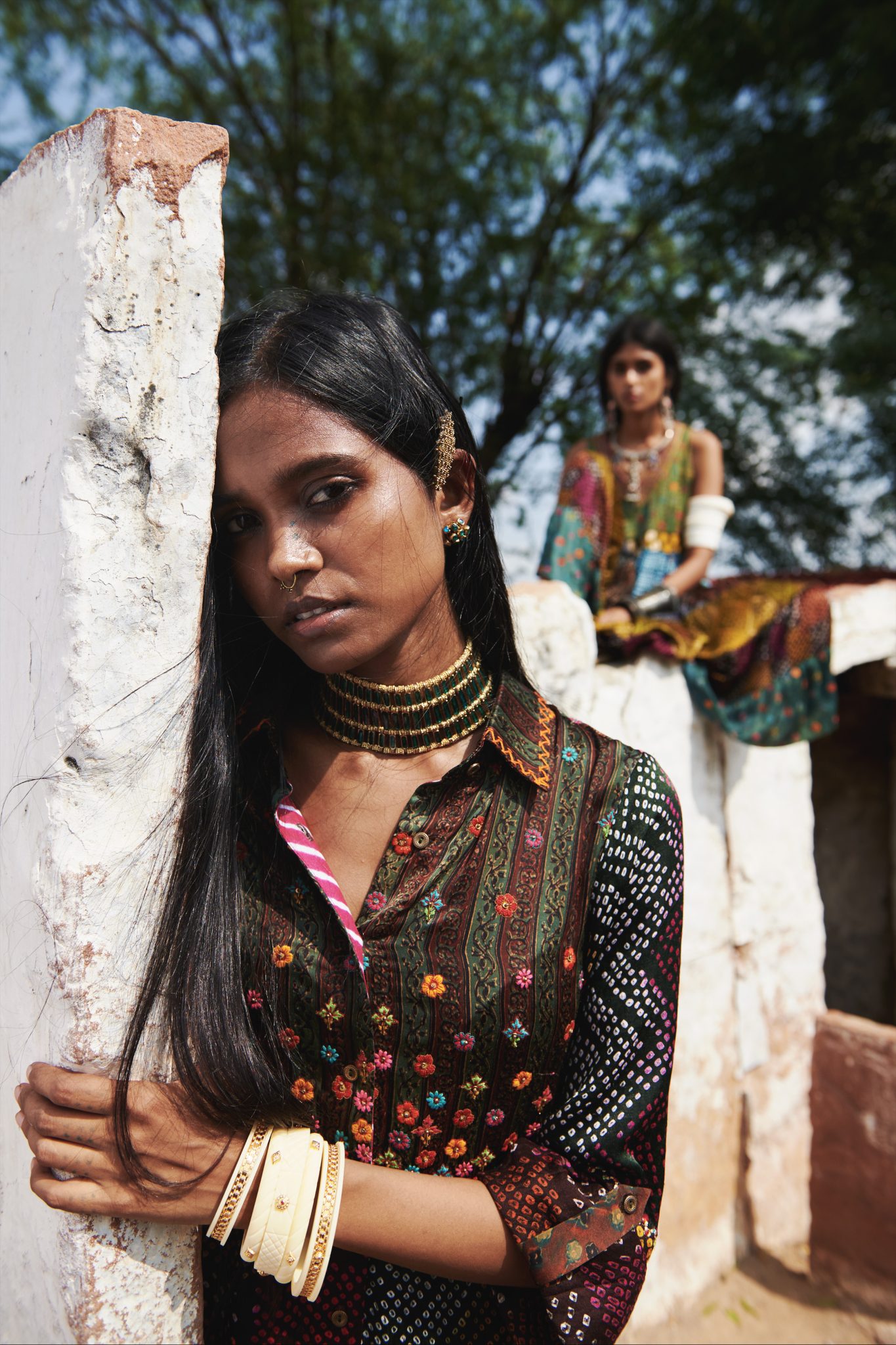 SUNIRA DESIGNS – Feat