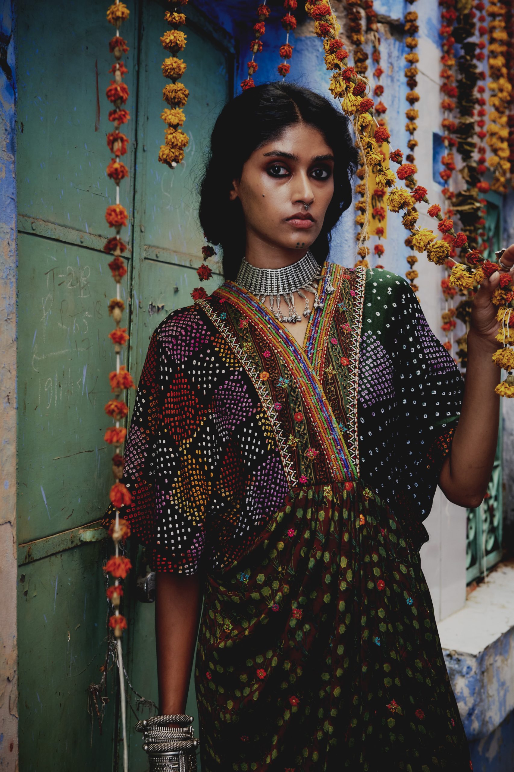 SUNIRA DESIGNS – Feat